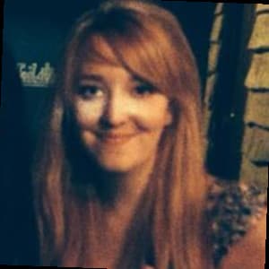 Holly Baxter - Novelist, Journalist and former resident of an airing ...